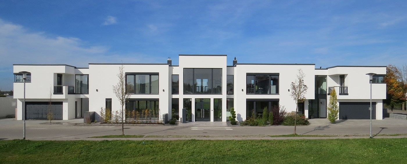 Jasmine Albrecht (Trainings, Moderation und Hochzeitsreden)