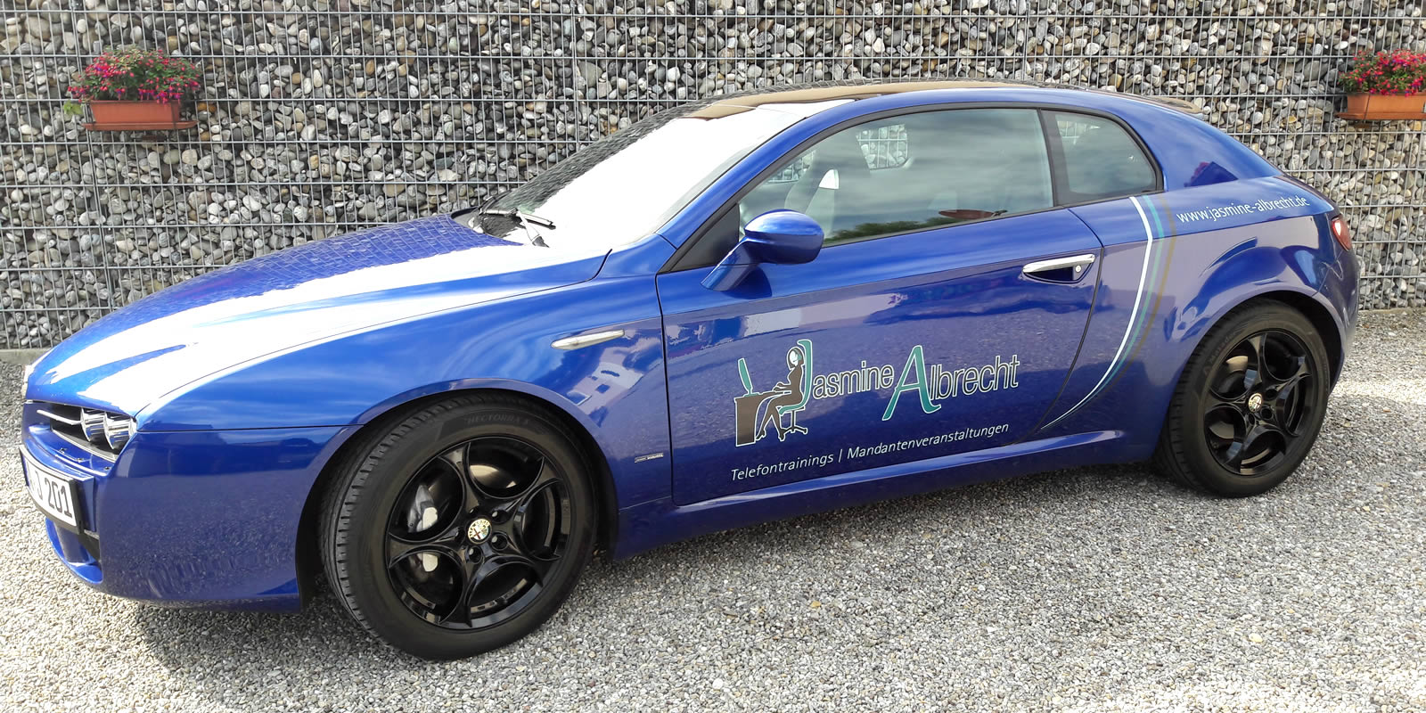 Jasmine Albrecht (Trainings, Moderation und Hochzeitsreden)